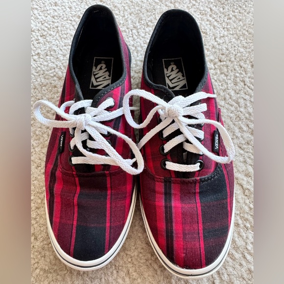 Vans | Shoes | Vans Authentic Lopro Red And Black Plaid Shoes Size 85 ...